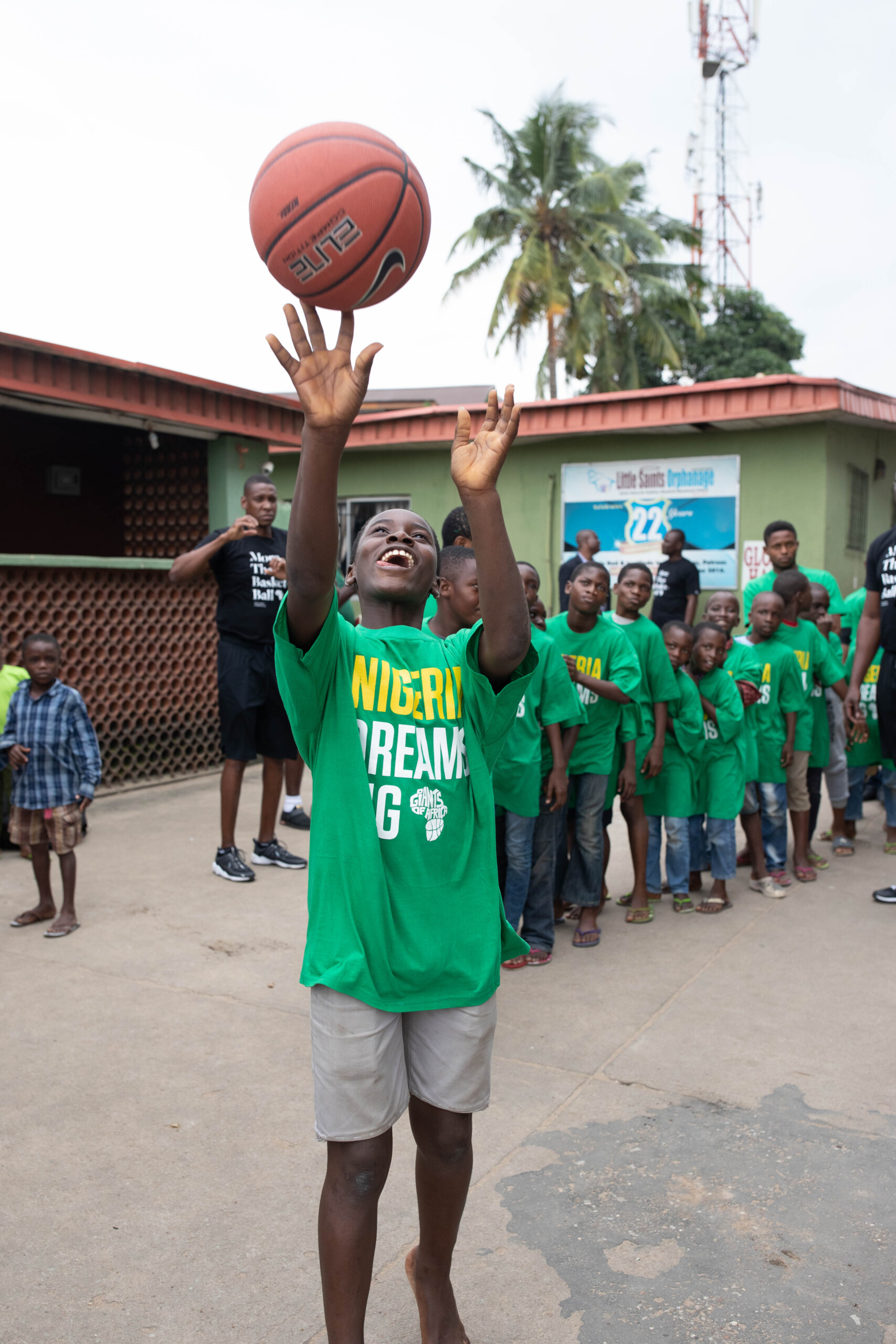 Little Saints Orphanage – Giants of Africa