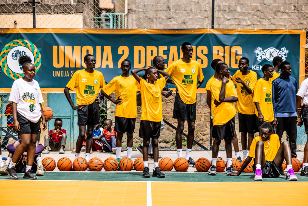 Umoja II – Giants of Africa