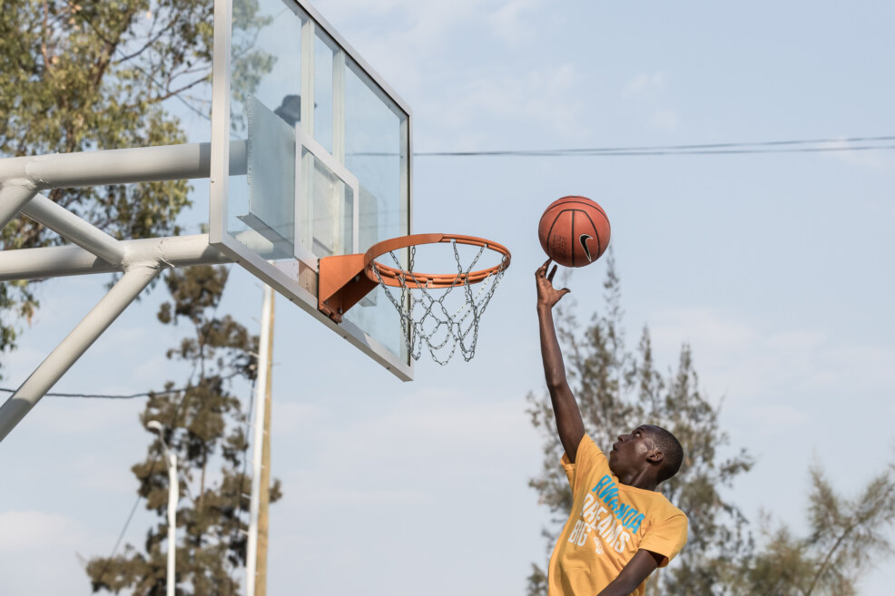 Club Rafiki – Giants of Africa